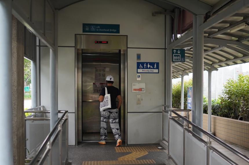 LTA looking at installing lifts at another 250 overhead bridges | The ...