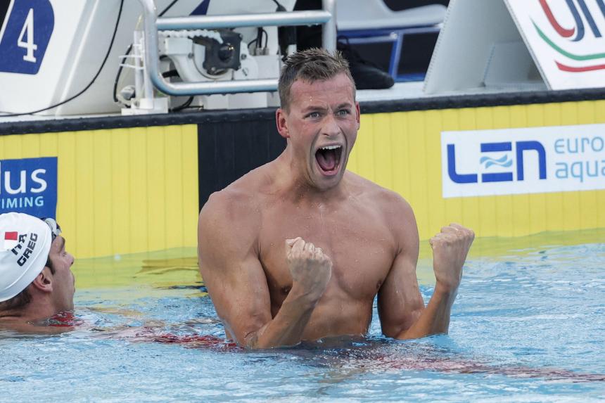 Swimming: Romanchuk overhauls Paltrinieri to grab 1500m gold | The ...