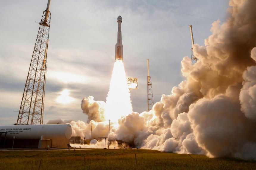 Boeing targets early 2023 for first Starliner mission carrying ...