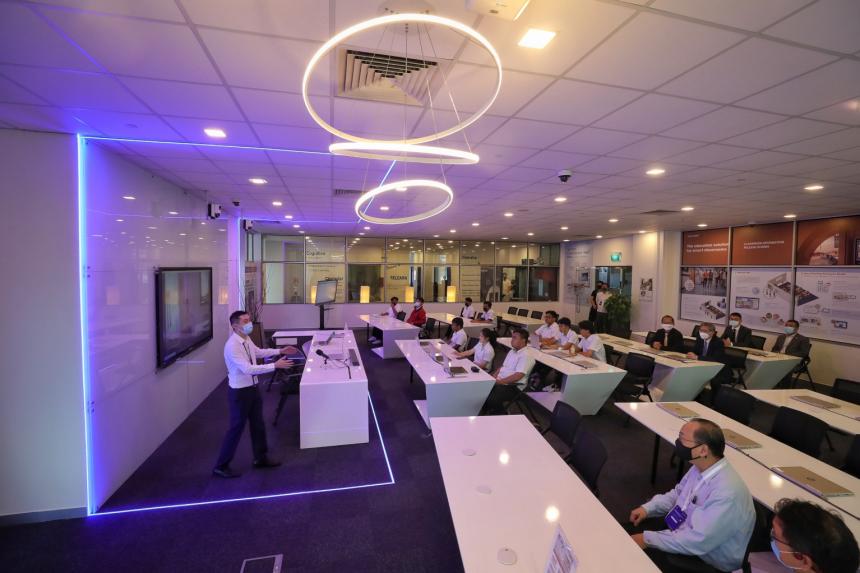 ITE College East students take hybrid learning to next level with smart ...