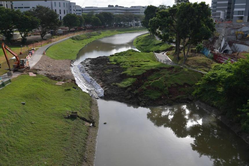 Clementi landslide: Channel created in Ulu Pandan canal to prevent ...
