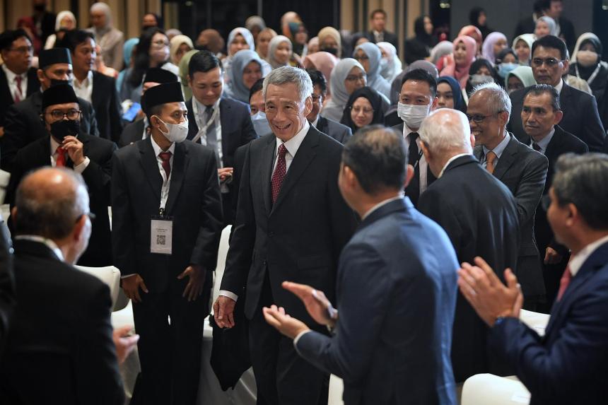 Compromise, expanding common space key to keeping society united: PM Lee | The Straits Times