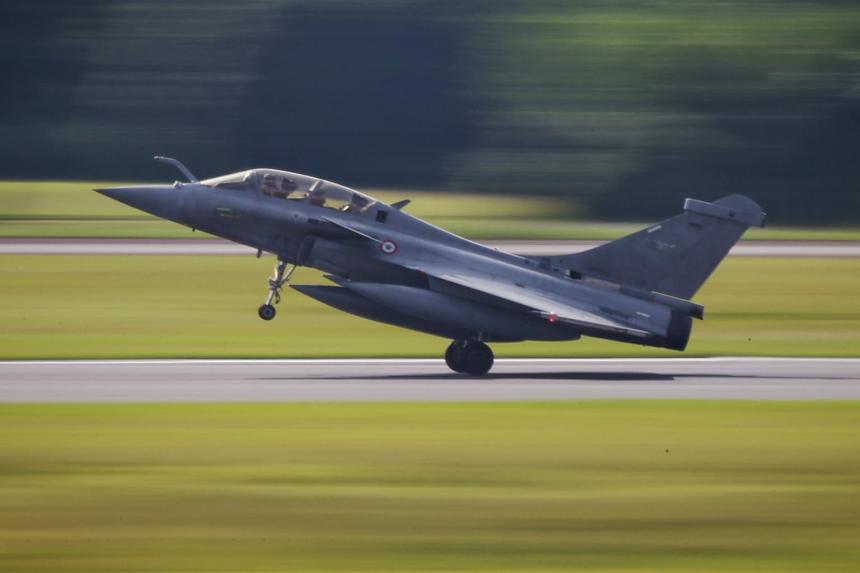 French aircraft train with RSAF in S'pore as part of operations in ...