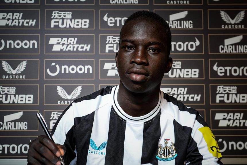 Football: Newcastle swoop in for Australia striker Kuol | The Straits Times