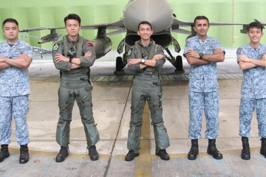How RSAF personnel responded to bomb threat on SIA flight in the middle ...