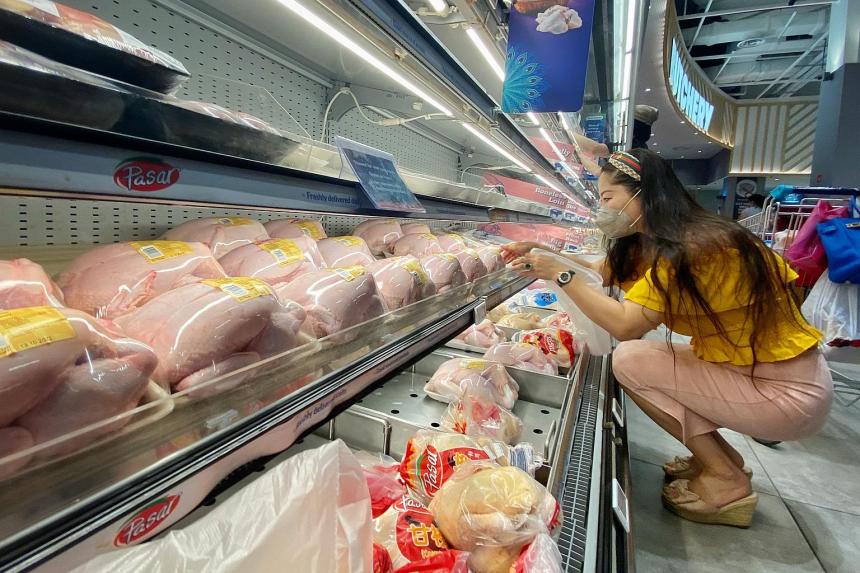 Fresh Malaysian chickens back on sale in S'pore after more than four ...