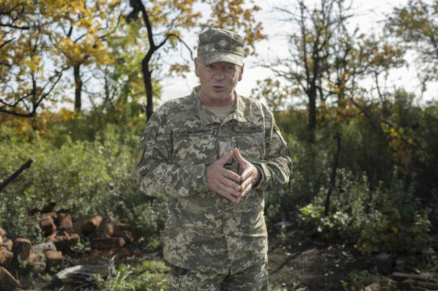 Truckers and gallows humour: Ragtag army in battle for Kherson | The ...