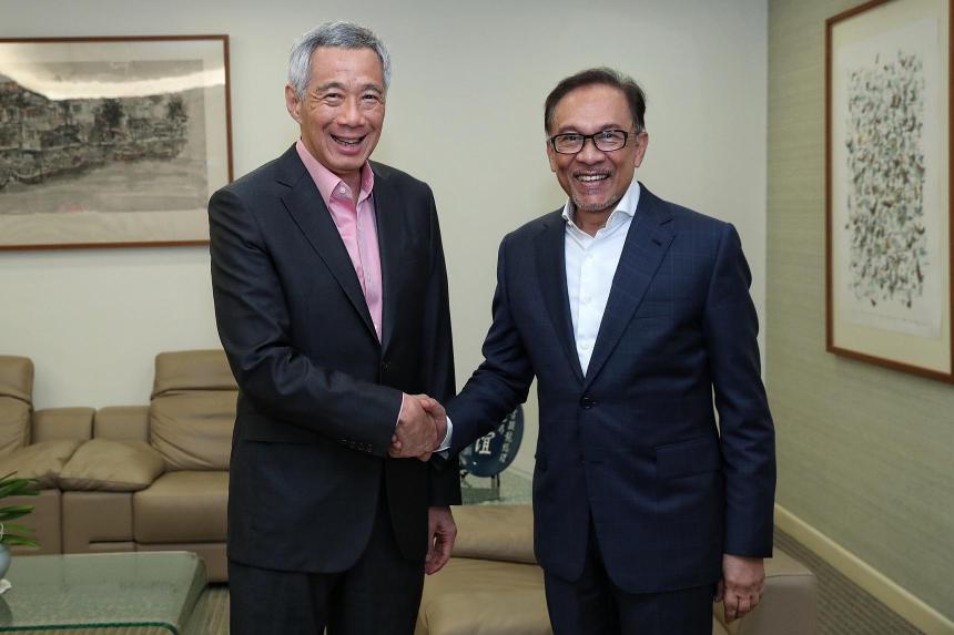 PM Lee congratulates Anwar Ibrahim on becoming Malaysia’s prime ...