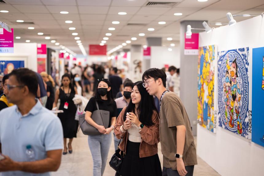 S’pore art lovers buy $4.5m worth of art at Affordable Art Fair | The ...