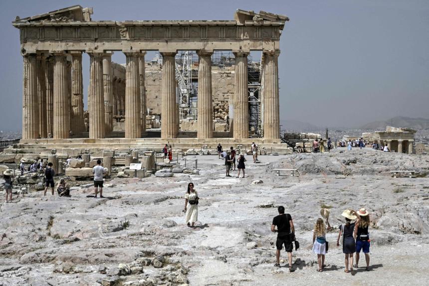 UK, Greece in 'secret talks' on possible return of Parthenon Marbles | The Straits Times