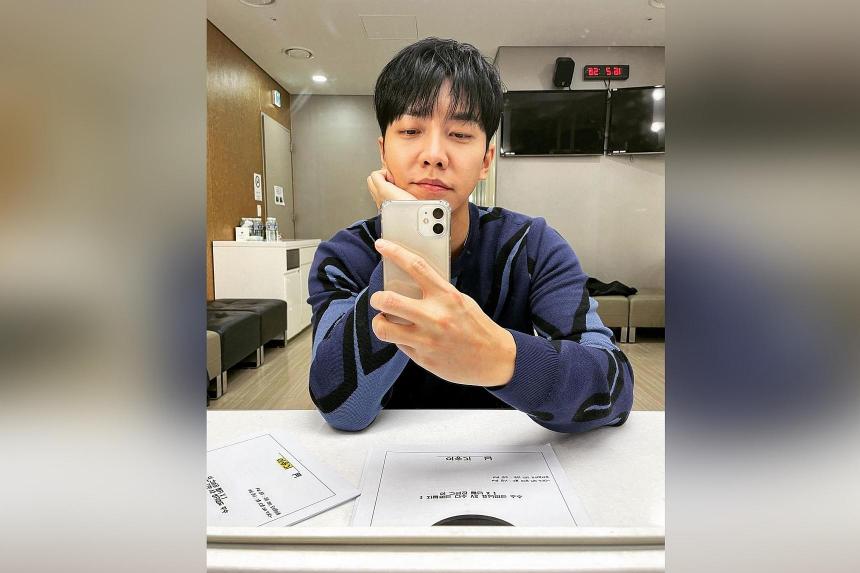 Singer-actor Lee Seung-gi to end contract with Hook Entertainment after 18 years | The Straits Times