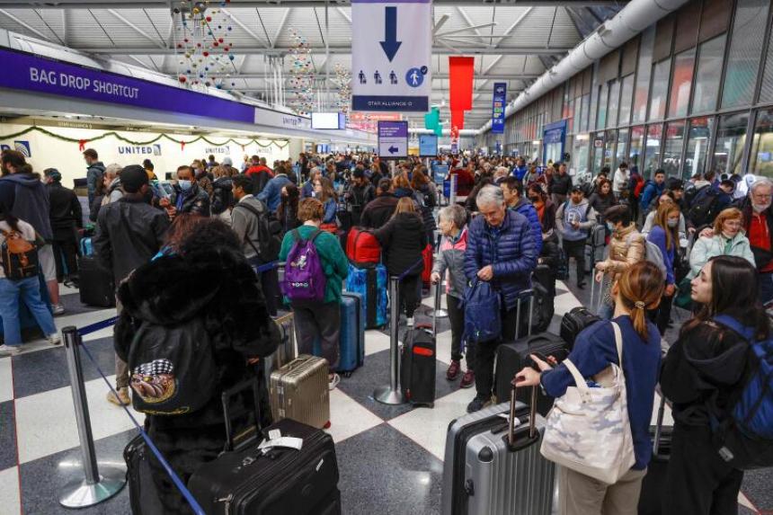 Arctic 'bomb cyclone' threatens holiday travel for millions of ...