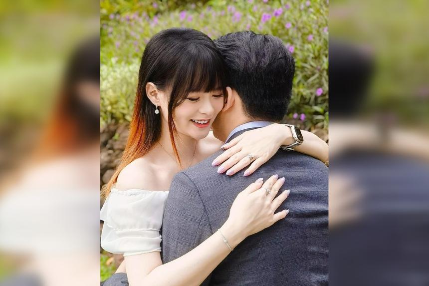 Actress Jayley Woo, who is eight months pregnant, registers her ...