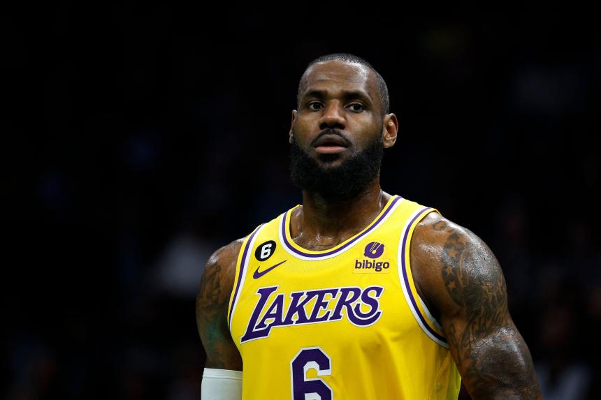 NBA: James, Durant lead early All-Star voting | The Straits Times