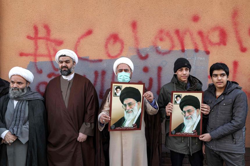 Iranians protest outside French Embassy over satirical cartoons | The ...