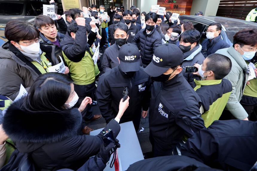 Seoul spy agency raids labour group over suspected North Korea ties ...