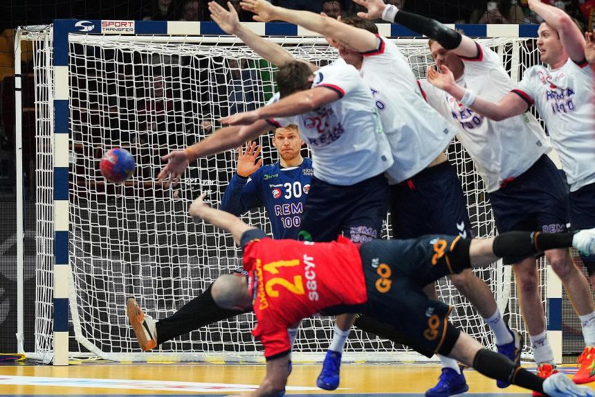 Handball: Spain sinks Norway in quarter-final thriller at world ...