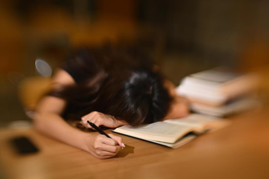 askST Jobs: Can you ignore work-related messages sent after hours ...