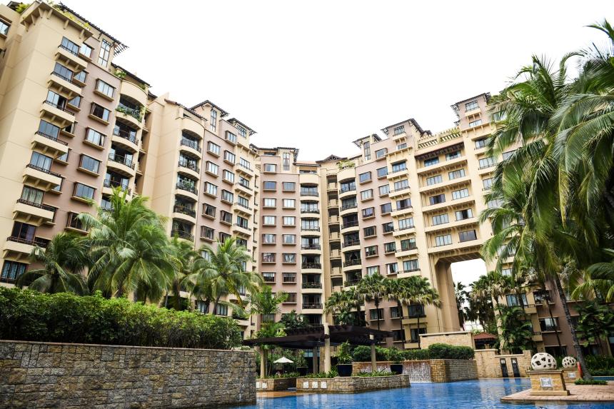 Man who co-owns $1.5m condo with mother loses his share after suing her ...