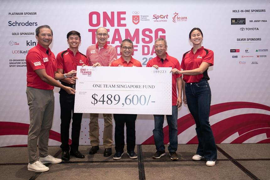 Nearly $980k raised at One Team Singapore Golf Day | The Straits Times