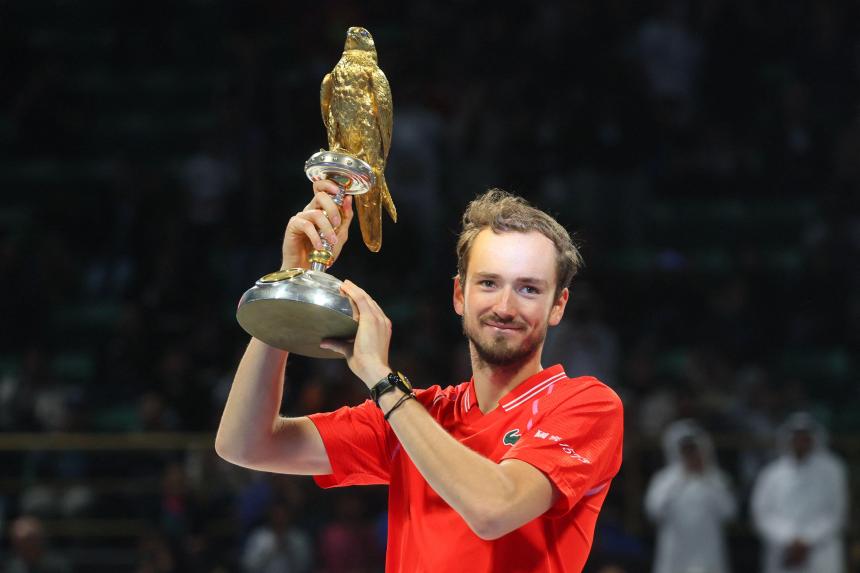 Tennis: Medvedev halts Murray heroics to take Qatar title | The Straits ...