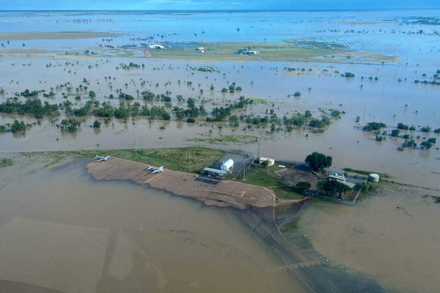 Flood waters inundate Australia’s north-western Queensland, crocodile ...