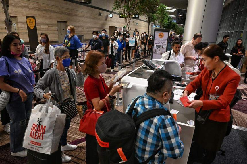 Jetstar begins operations at Changi Airport T4; terminal spruced up ...