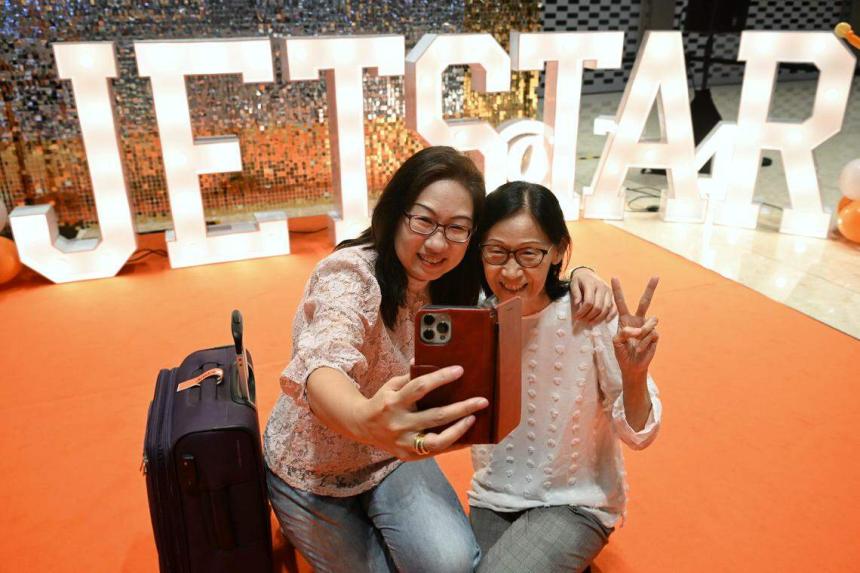 Jetstar begins operations at Changi Airport T4; terminal spruced up with new offerings | The ...