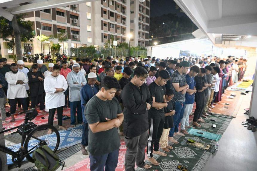 Nightly tarawih prayers return to HDB void decks for the first time ...