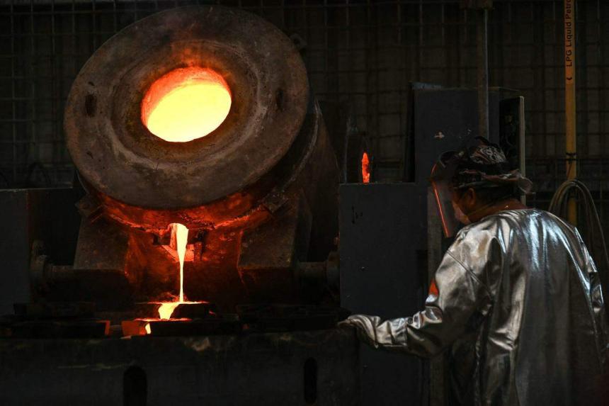 Controversial gold mine reopens in Thailand | The Straits Times