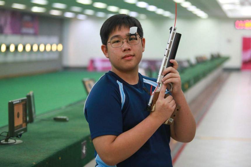 A lucky charm wins it for Hwa Chong shooter Irvin Yeoh | The Straits Times