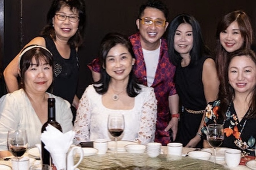 From selling mops at markets to fan meets: How salesman became million ...