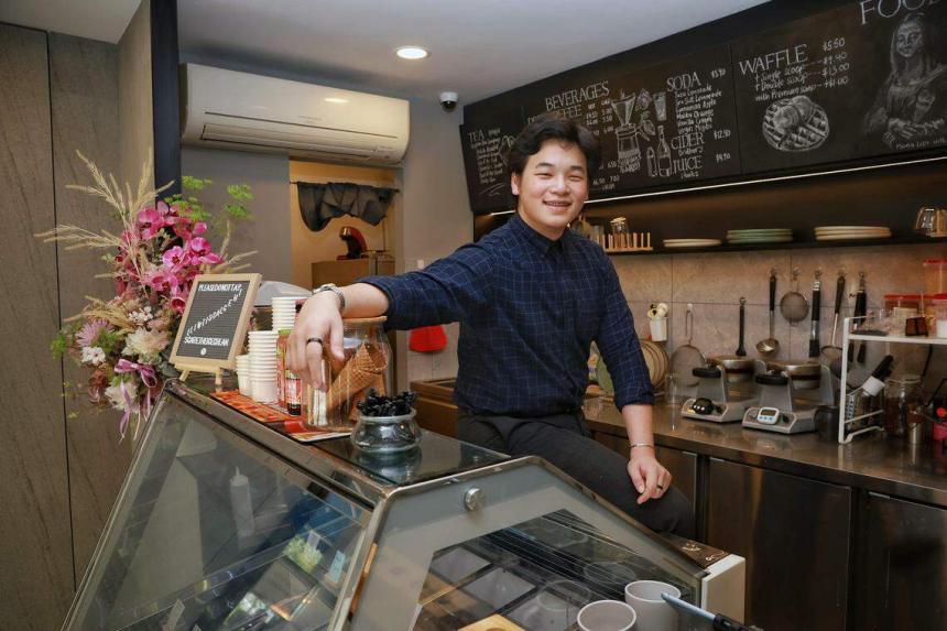 Gen Z bosses: He opened an ice cream cafe to help young ex-offenders ...