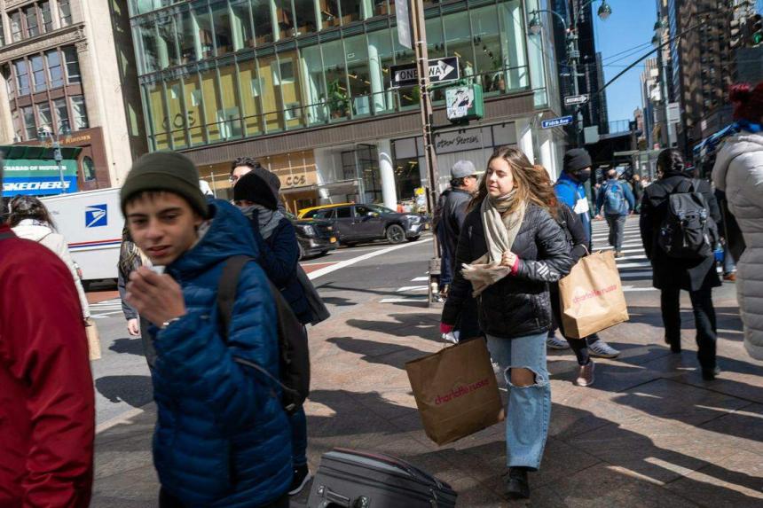 US job growth strong in March; unemployment rate falls to 3.5% | The ...