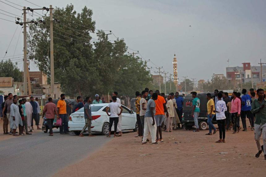 Sudan's army pounds paramilitary bases with air strikes in power ...