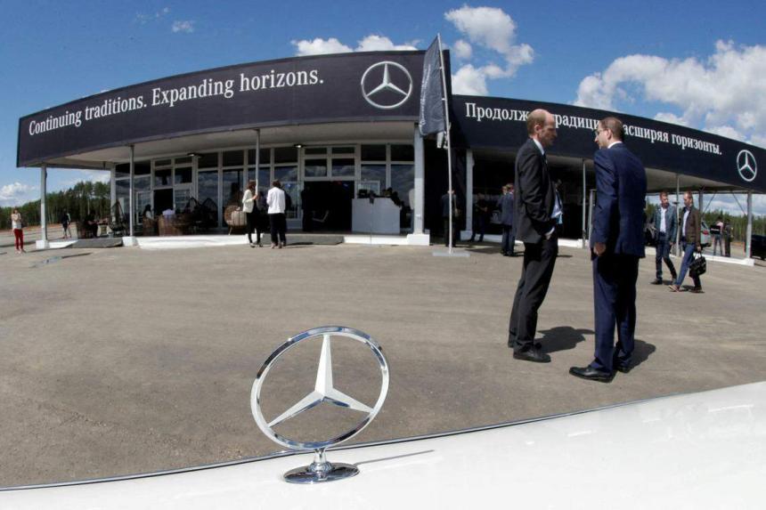 Mercedes posts higher operating profit in first quarter | The Straits Times