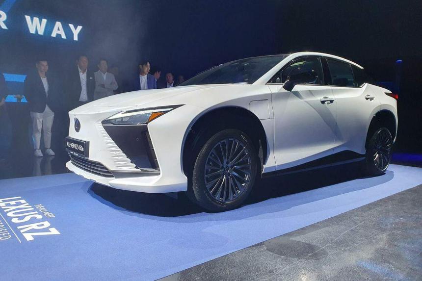 Fast Lane: Merc’s final combustion E-class; electric Lexus lands; most ...