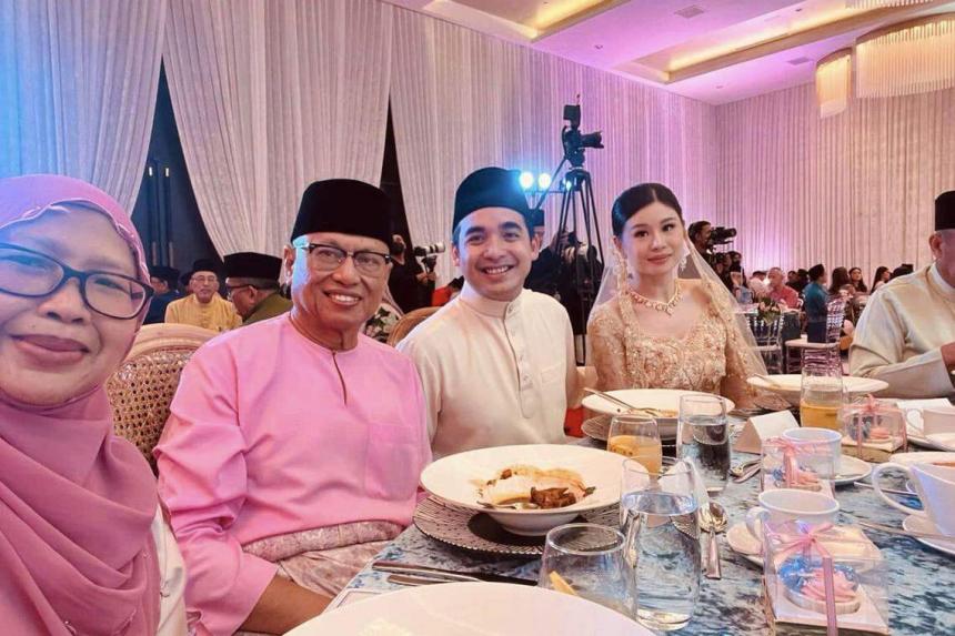 Najib and Rosmah’s son gets engaged | The Straits Times