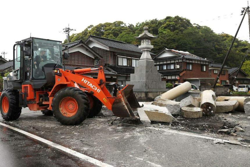 Aftershocks shake Japan after quake kills one, destroys homes | The ...