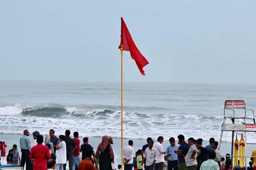 Bangladesh evacuations ahead of ‘very severe’ Cyclone Mocha | The ...