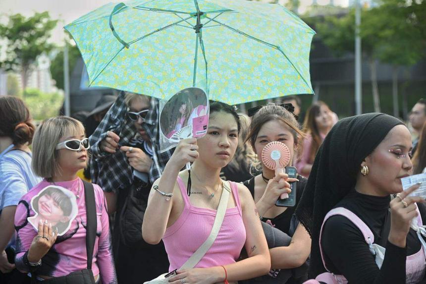 Blackpink ignite 50,000 fans at National Stadium concert amid ...