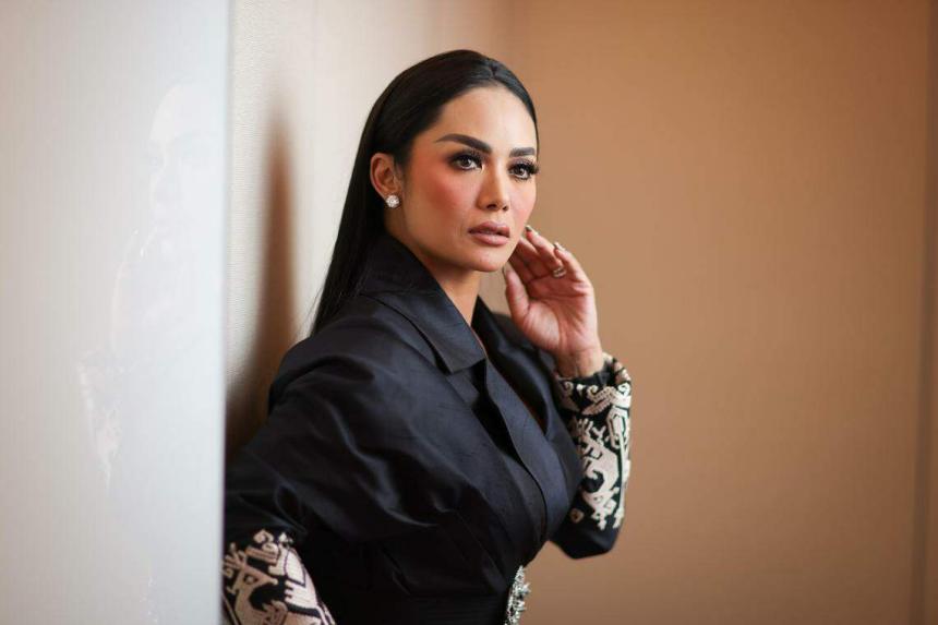 Music, family, politics: Indonesian singer Kris Dayanti juggles them ...