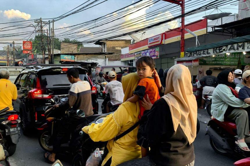 Staggered working hours suggested again to ease Jakarta’s traffic ...