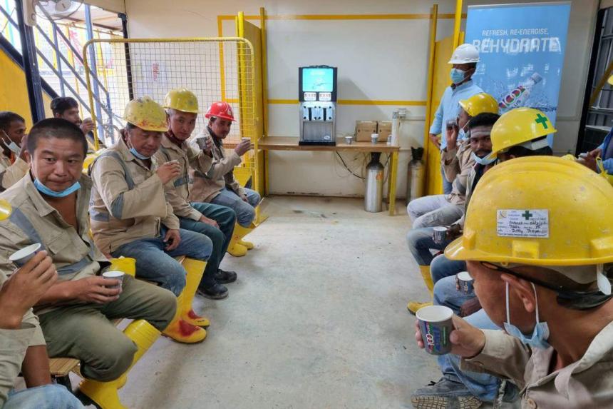 Ice slurries one option being tested to keep construction workers cool ...