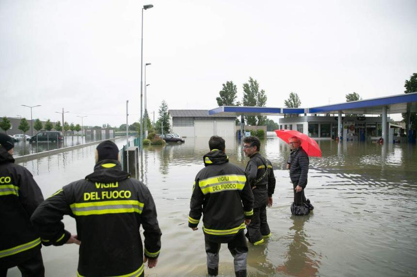 Offers of aid as Italy reels from ‘worst flood in a century’ | The ...