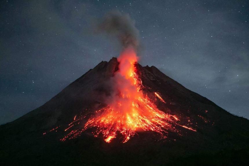 Indonesia’s Merapi volcano erupts, spewing ‘avalanche’ of lava | The ...