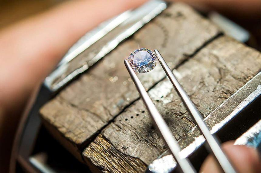 G-7 sanctions on Russia may hit India’s diamond hub | The Straits Times