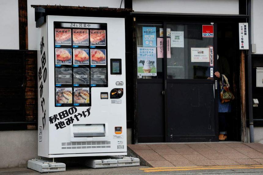 Vending machines in Japan evolving with advanced tech | The Straits Times