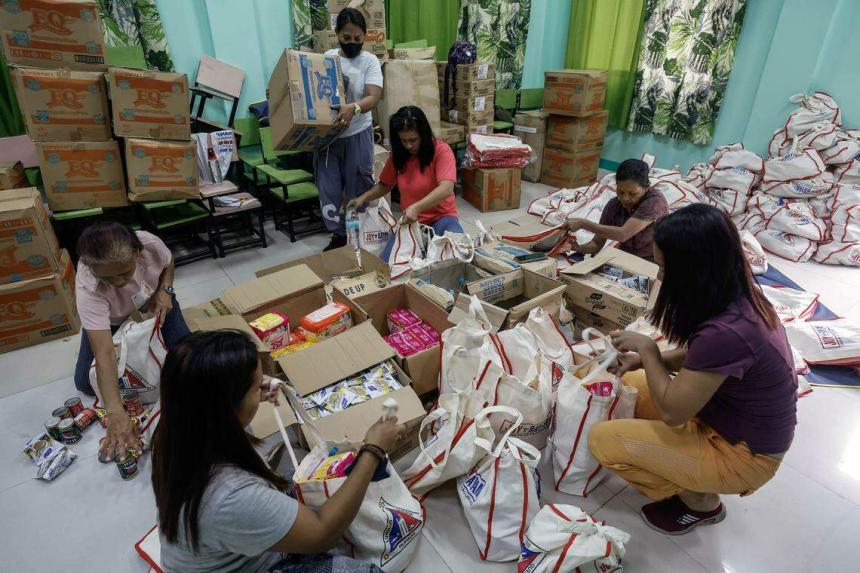 Typhoon Mawar weakens, still bringing wind, rain to Philippines | The ...