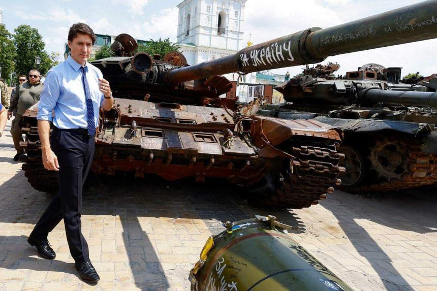 Canada’s PM Trudeau visits wartime Kyiv, announces military aid | The ...